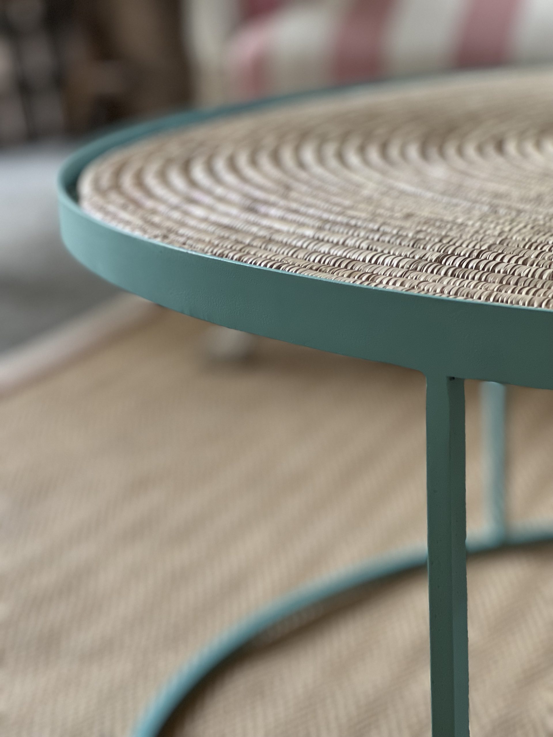 Lily Coffee Table - IlalaIlala